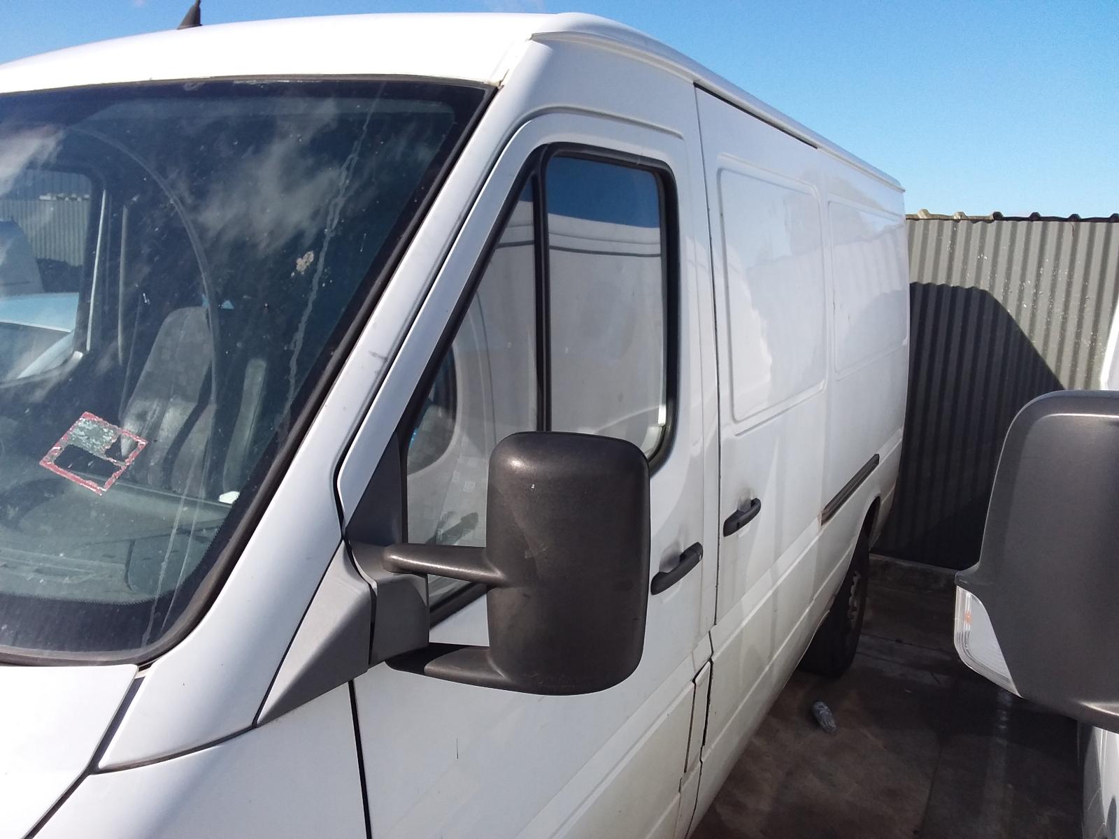 Right Front Lower Control Arm Sprinter Mercedes 2004