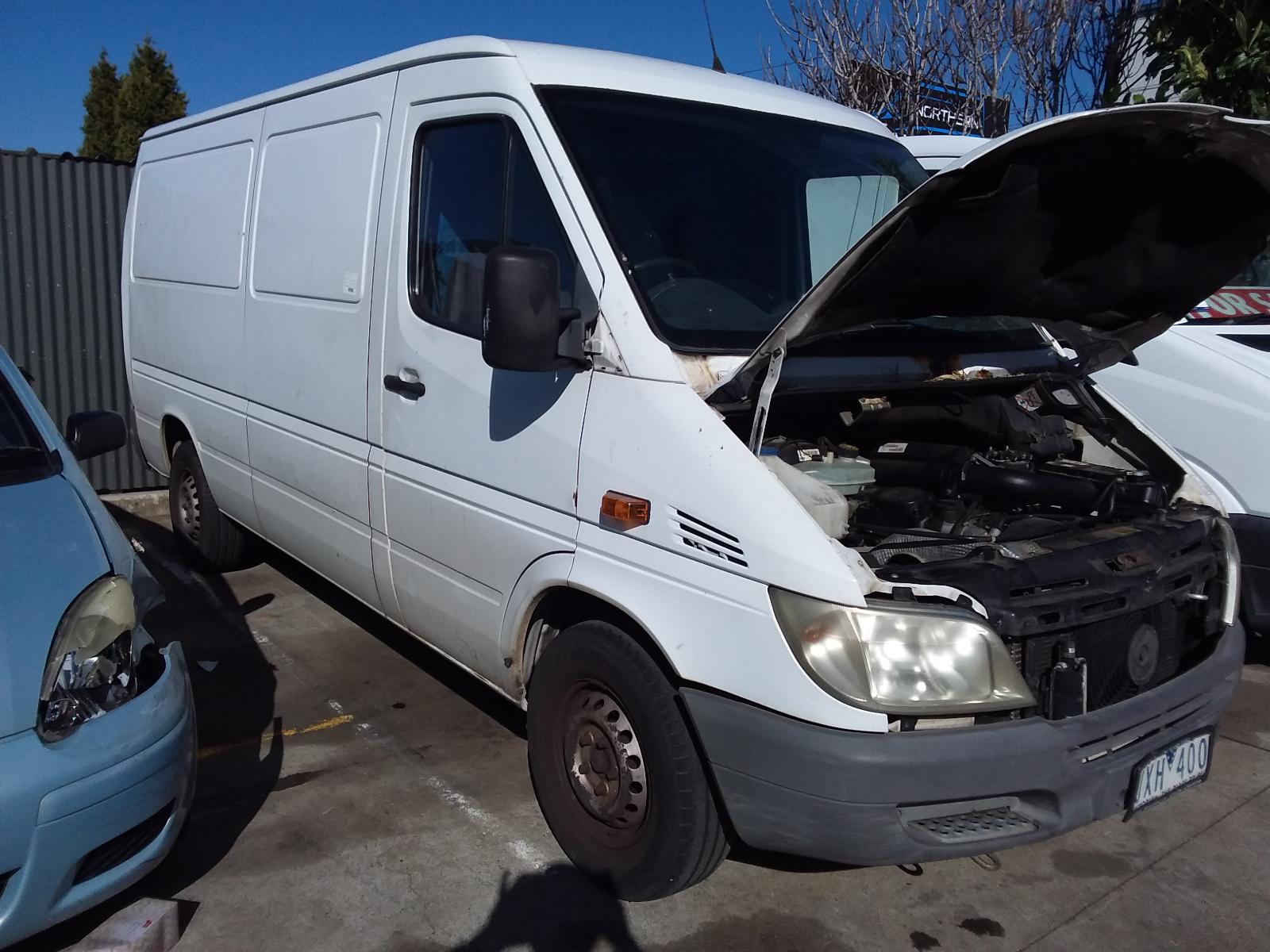 Right Front Lower Control Arm Sprinter Mercedes 2004